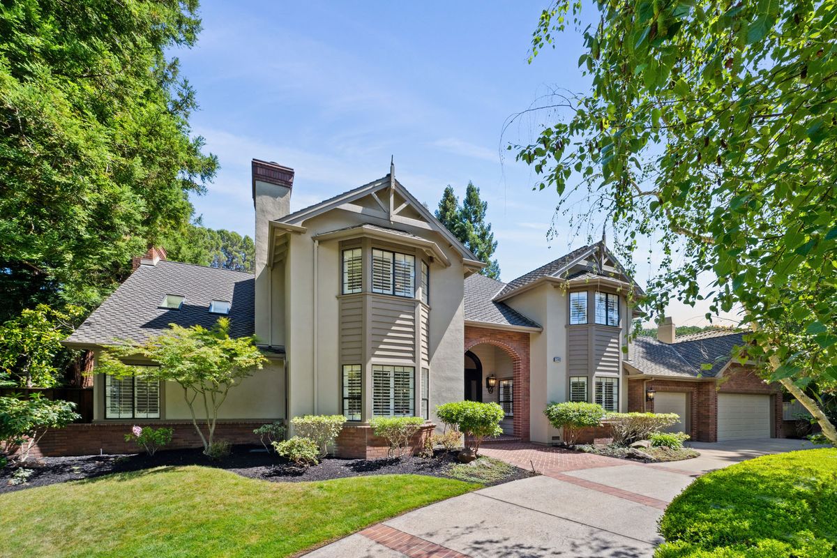 3369 Stage Coach Drive, Lafayette - Dana Green Team